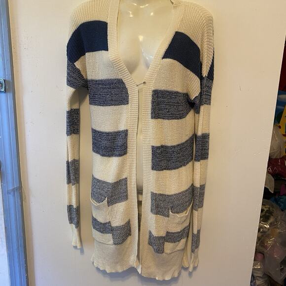 Roxy | Sweaters | Vtg Y2k Roxy Cardigan Sweater Women M Ivoryblue Knit ...